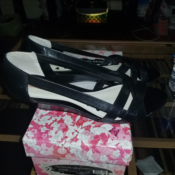 Chinese Laundry | Shoes | Black Strappy Leather Chinese Laundry Wedges ...